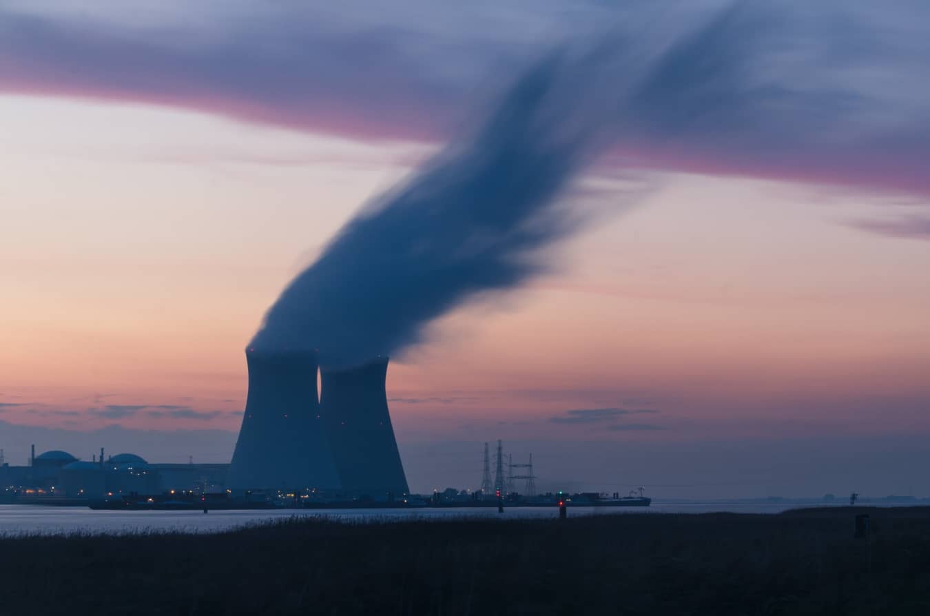 Japan is closing its old, dirty power plants – and that's bad news for ...