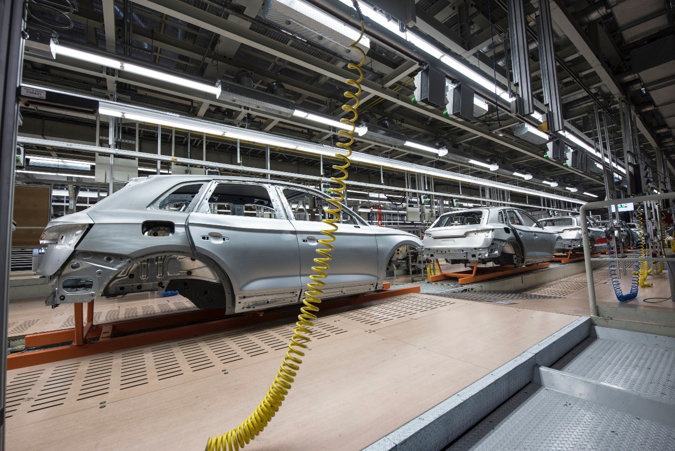 Canada must once again grab its share of the auto industry, despite U.S ...