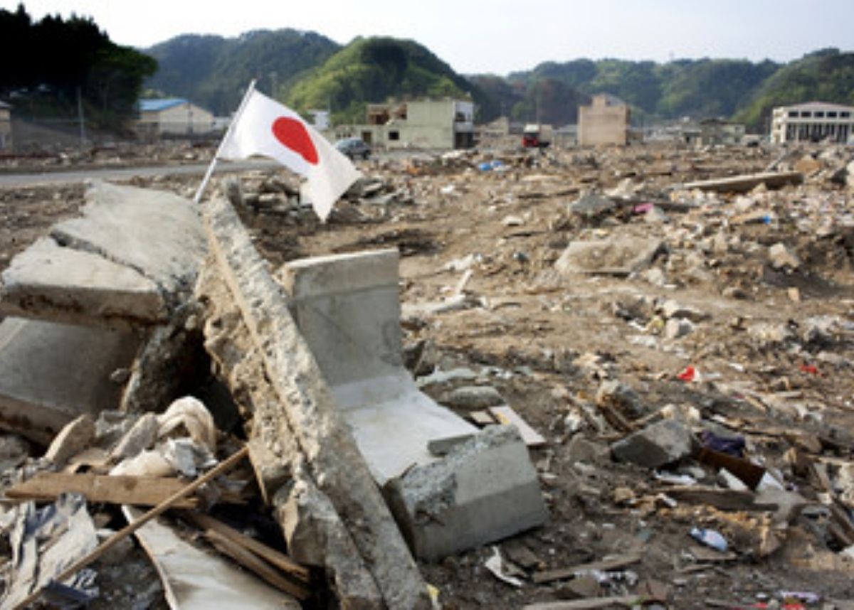 Japan earthquake shakes the eastern region and kills two people
