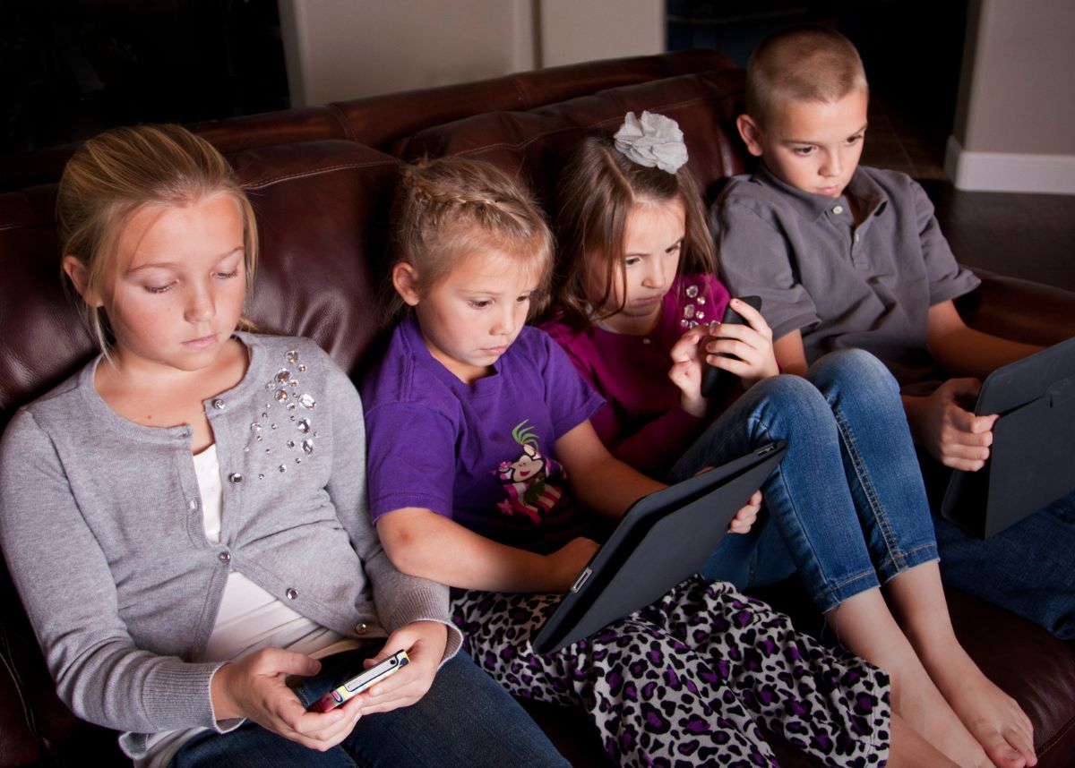 Screen Time and Kids: 5 Tips to Cut Back Without a Fight